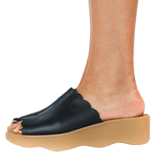 FAMOLARE Signature Wavy Sole Get There Collection– Famolare